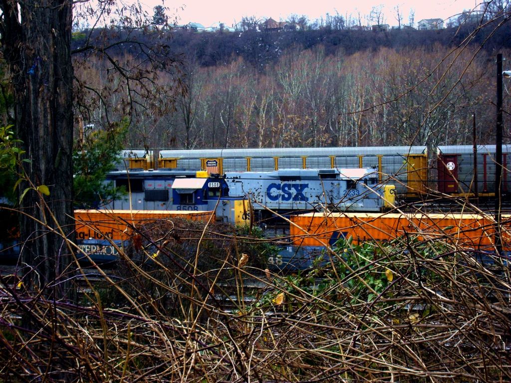 CSX 8508 SD50 CSXT 2233 Road Slug